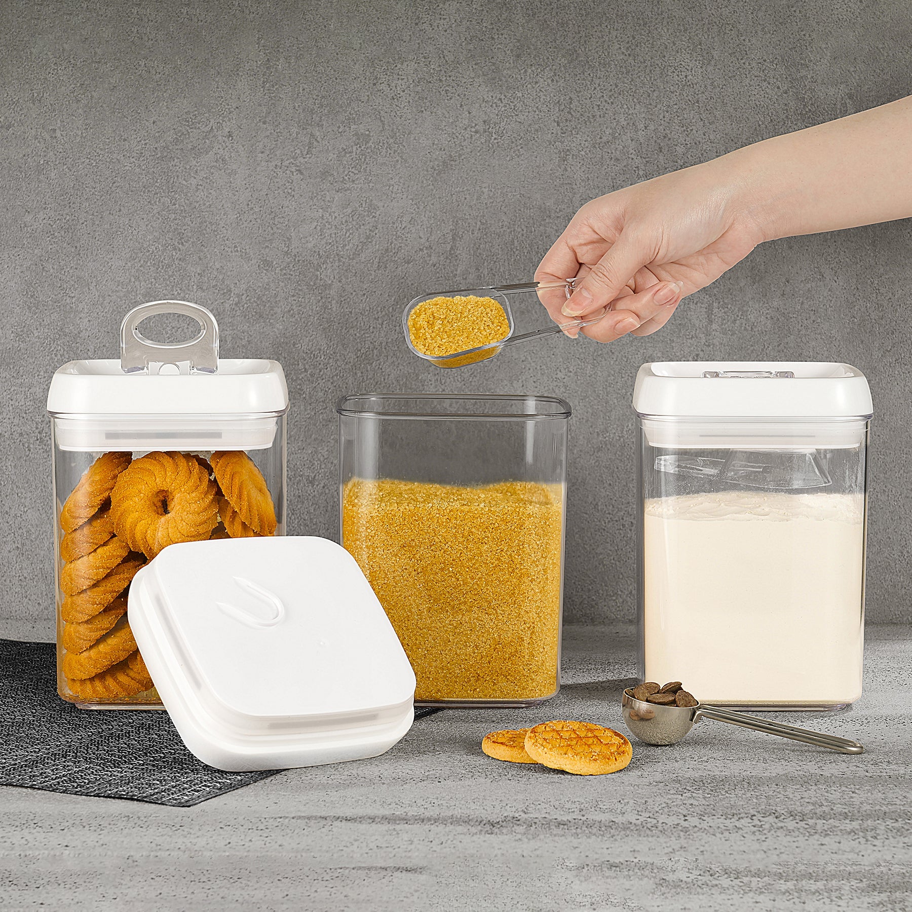 Felli Flip-Tite Container with Built-In Scoop